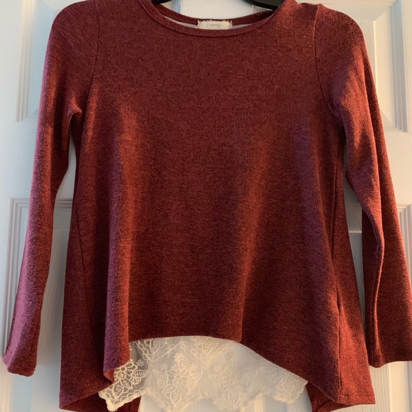 Soprano | Tops | Burgundy And White Lace Underneath Top | Poshmark